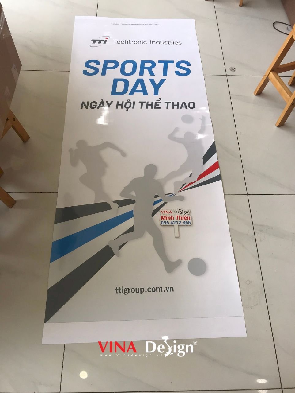 In poster PP khổ 80cm x 180cm dùng gắn banner cuốn trưng bày sự kiện ...